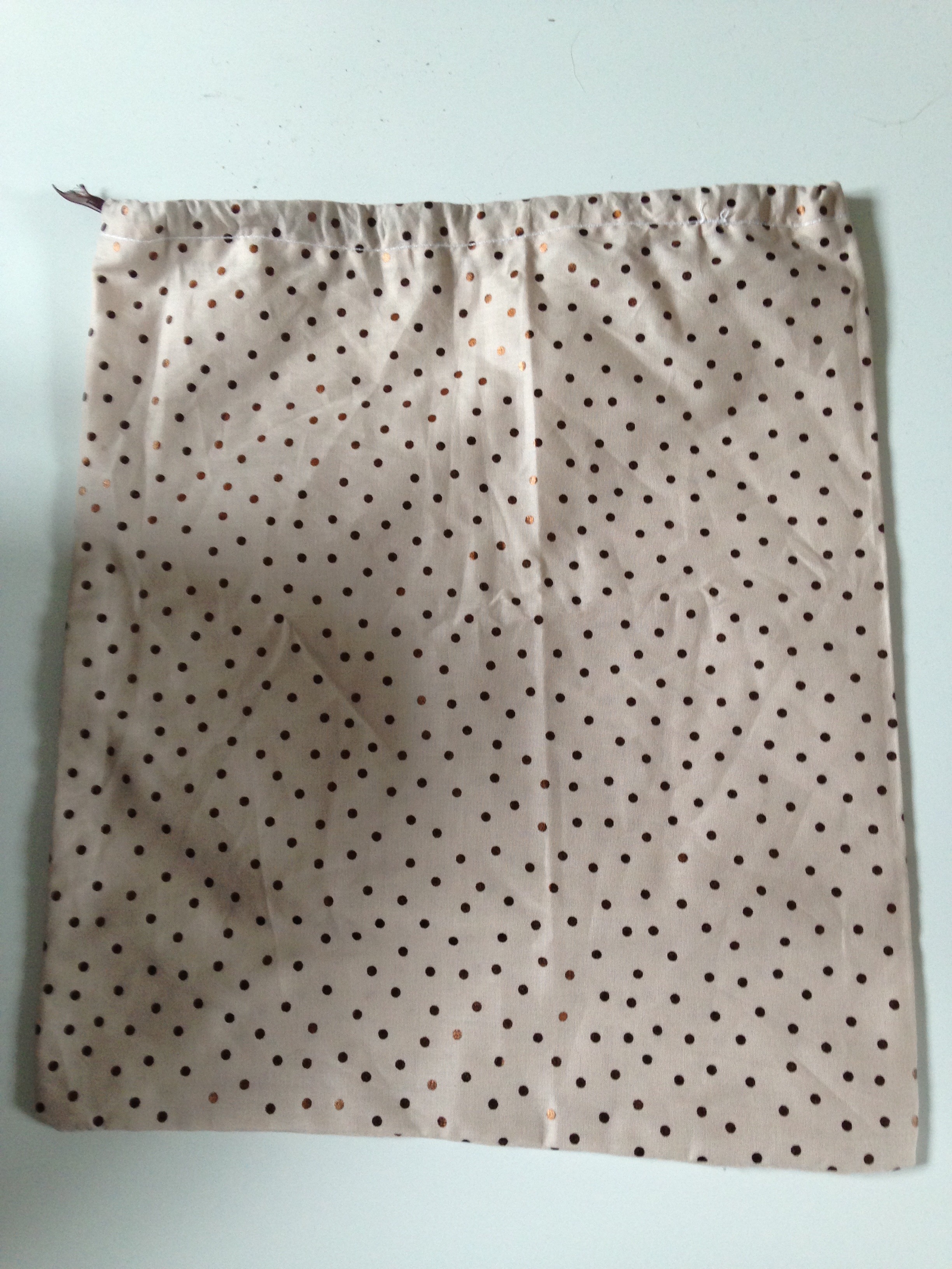 Grand Pochon beige à pois bronze – ANGE DES ETOILES